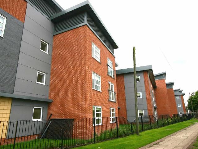 Stone Street, Oldbury B69, 2 bed flat to rent, £975 pcm | PrimeLocation
