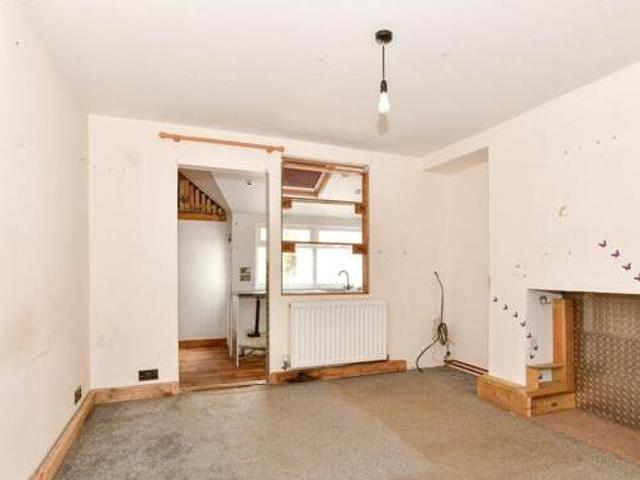 Stone Street, Petham, 2 Bedroom Terraced