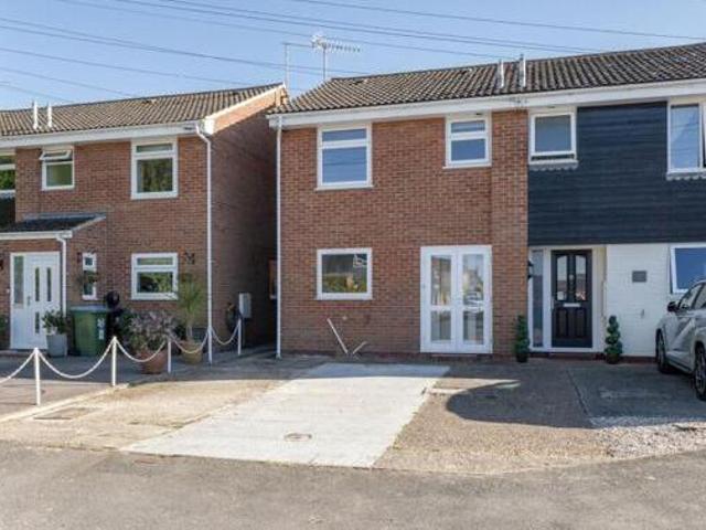 Stoneage Close, Bognor Regis, 3 Bedroom Semi detached