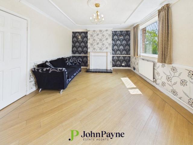 Stonebury Avenue, Eastern Green, Coventry, CV5 7FW