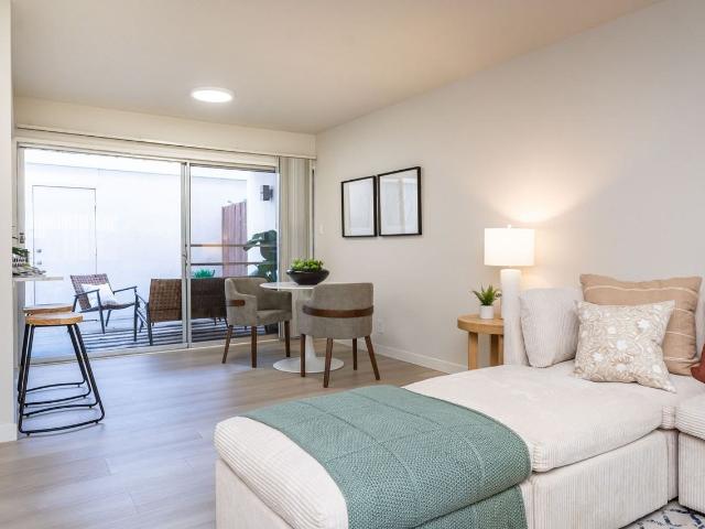 Stonebridge Apartments 1 Bedroom Apartment for Rent at 1223 Stratford Cir, Lincoln Village, CA 95207 Lakeview