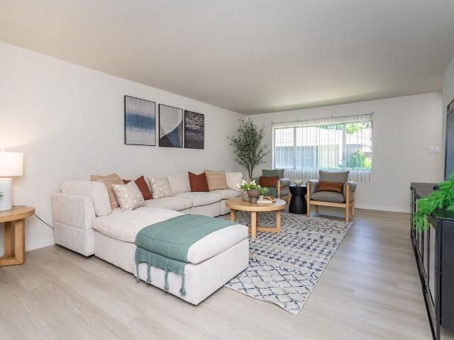 Stonebridge Apartments 1 Bedroom Apartment for Rent at 1223 Stratford Cir, Lincoln Village, CA 95207 Lakeview