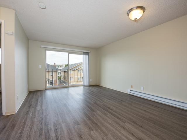 Stonebridge Apartments 1 Bedroom Apartment for Rent at 5204 15th Ave Ne, Seattle, WA 98105 University District