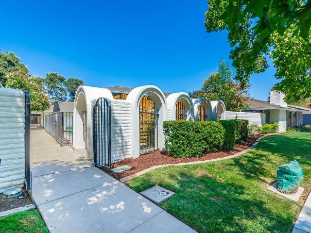 Stonebridge Apartments 2 Bedroom Apartment for Rent at 1223 Stratford Cir, Lincoln Village, CA 95207 Lakeview