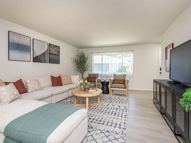 Stonebridge Apartments 2 Bedroom Apartment for Rent at 1223 Stratford Cir, Lincoln Village, CA 95207 Lakeview