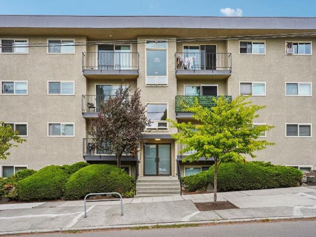 Stonebridge Apartments 2 Bedroom Apartment for Rent at 5204 15th Ave Ne, Seattle, WA 98105 University District