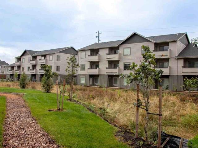 StoneBridge Crossing 2 Bedroom Apartment for Rent at 2301 Ne 81st St, Hazel Dell, WA 98665 Northeast Hazel Dell