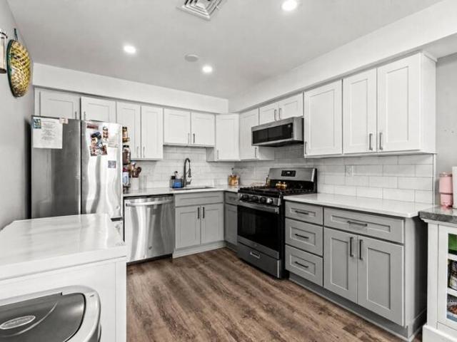 Stonebridge Dr, Nashua, Home For Sale