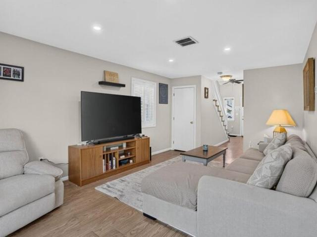 Stonebridge Dr, Nashua, Home For Sale