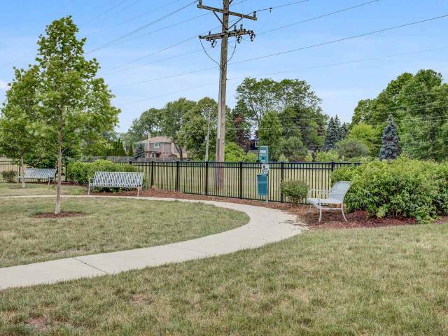 Stonebridge of Arlington Heights 1 Bedroom Apartment for Rent at 650 W Rand Rd, Arlington Heights, IL 60004