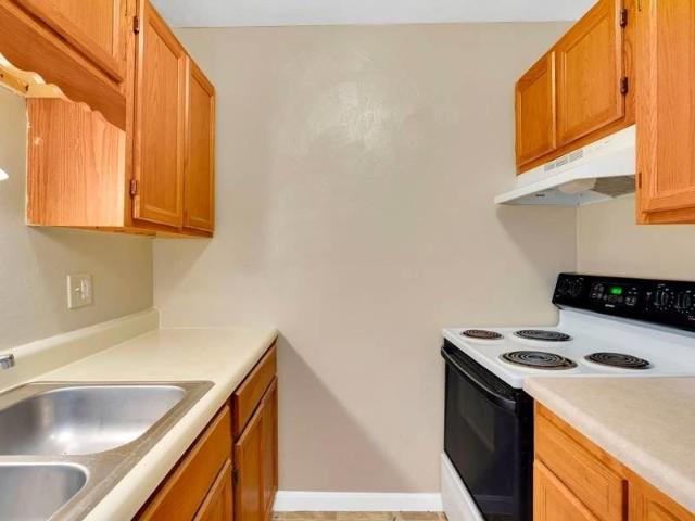 Stonebrook of Scottsburg 2 Bedroom Apartment for Rent at 33 N 5th St, Scottsburg, IN 47170