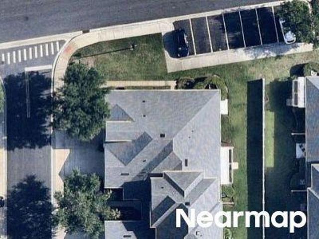 Stonechase Ln