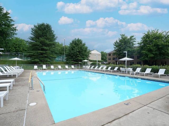 Stonecliffe 2 Bedroom Apartment for Rent at 1010 Stonecliffe Dr, Monroeville, PA 15146 Monroeville
