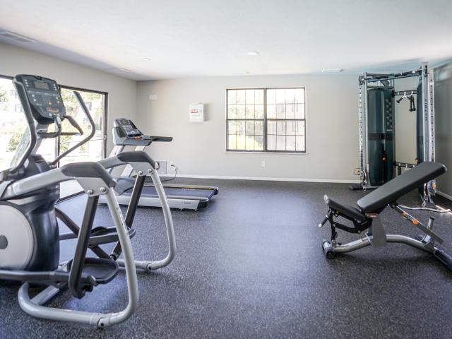 Stonecliffe 2 Bedroom Apartment for Rent at 1010 Stonecliffe Dr, Monroeville, PA 15146 Monroeville