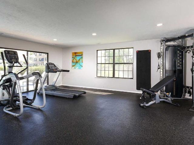 Stonecliffe 2 Bedroom Apartment for Rent at 1010 Stonecliffe Drive, Monroeville, PA 15146 Monroeville