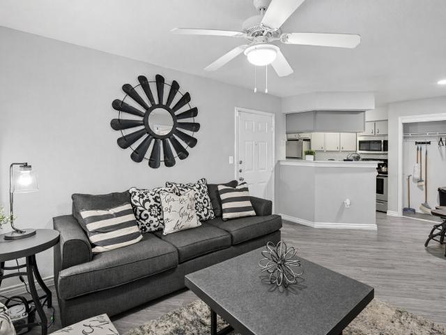 Stonecreek Apartments 3 Bedroom Apartment for Rent at 20000 Saums Rd, Katy, TX 77449
