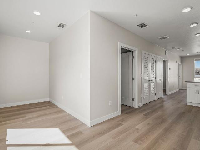 Stonecreek Apartments 1 Bedroom Apartment for Rent at 1250 W 2nd St, Reno, NV 89503