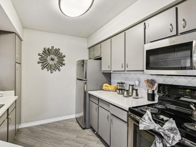 Stonecreek Apartments 2 Bedroom Apartment for Rent at 20000 Saums Rd, Katy, TX 77449