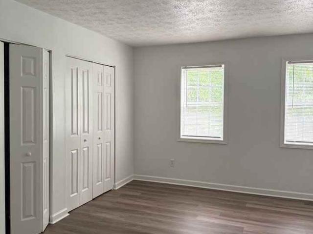 StoneCreek 2 Bedroom Apartment for Rent at 123 Saine Dr Sw, Marietta, GA 30008
