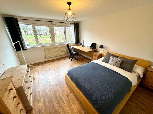 Stonecrop Place 1B
