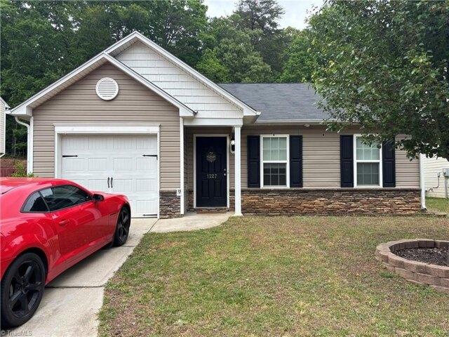 Stonefield Crossing Ct, Winston Salem, Home For Sale