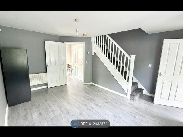 Stonefield Drive, Manchester M8, 3 bed semi detached house to rent, £1,250 pcm | PrimeLocation
