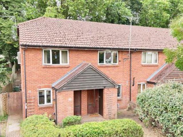 Stonefield Park, Maidenhead, 2 Bedroom Terraced