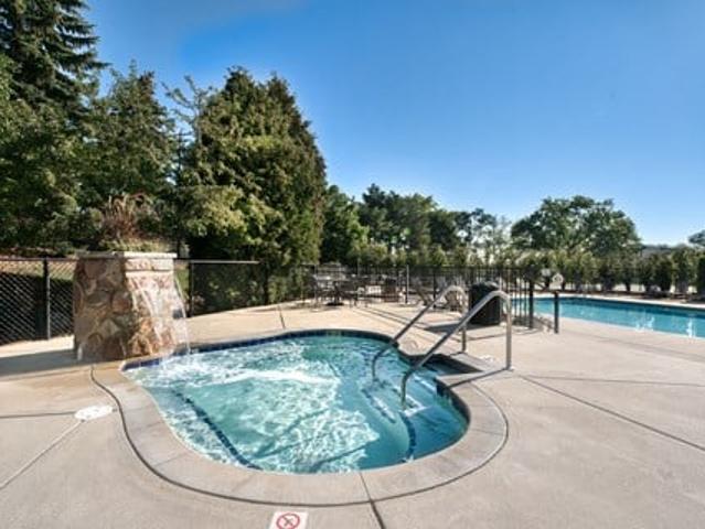Stonegate Apartments The Prestige Kingston