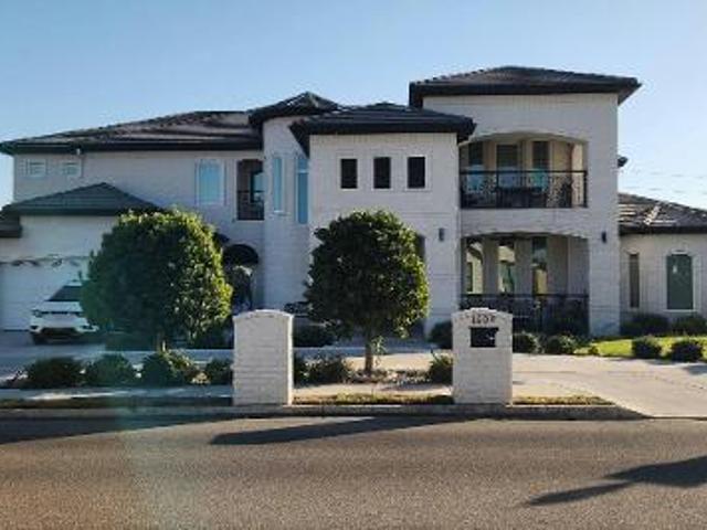 Stonegate Dr