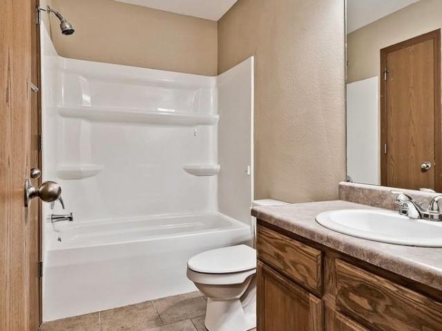 Stonegate Duplexes 3 Bedroom Apartment for Rent at Stonegate Duplexes, Bentonville, AR 72712
