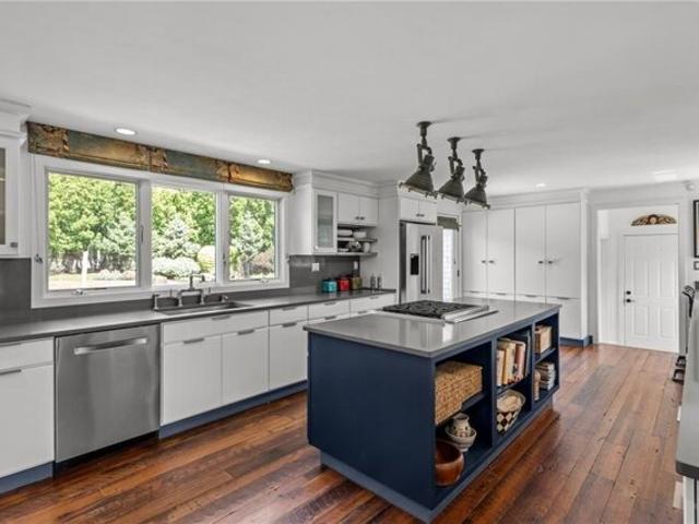 Stonegate Rd, Warren, Home For Sale
