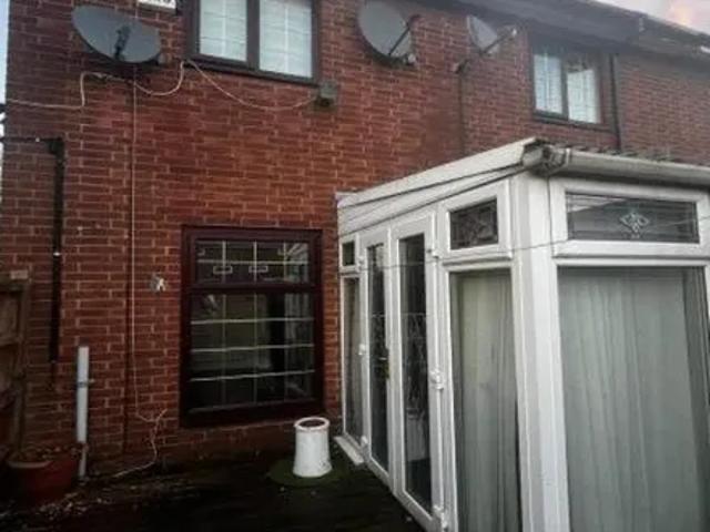 Stonehurst Close, Manchester, M12 5HR, United Kingdom | 3 bed duplex for rent #142628467 | Rentberry
