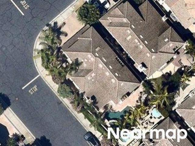Stonehurst Ln