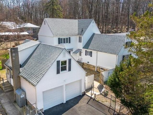 Stonehedge Ln, Andover, Home For Sale