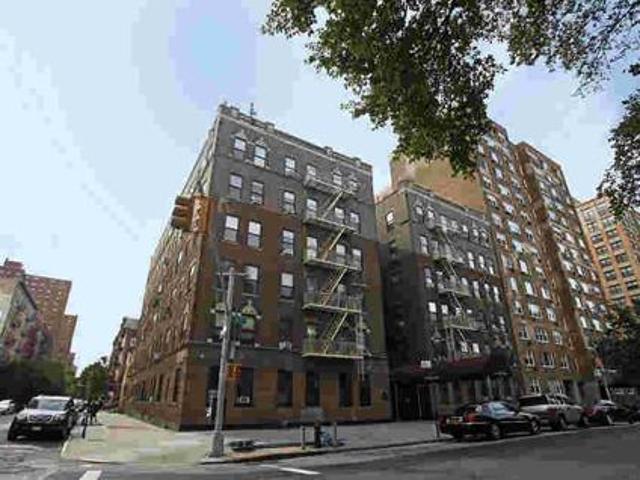 Stonehenge on Fifth: 1 bd 1 ba