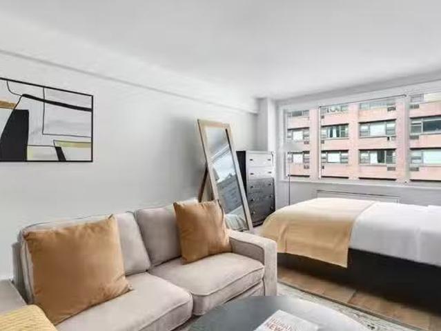 Stonehenge 51, 340 East 51st St, Midtown East Studio 1 Bath