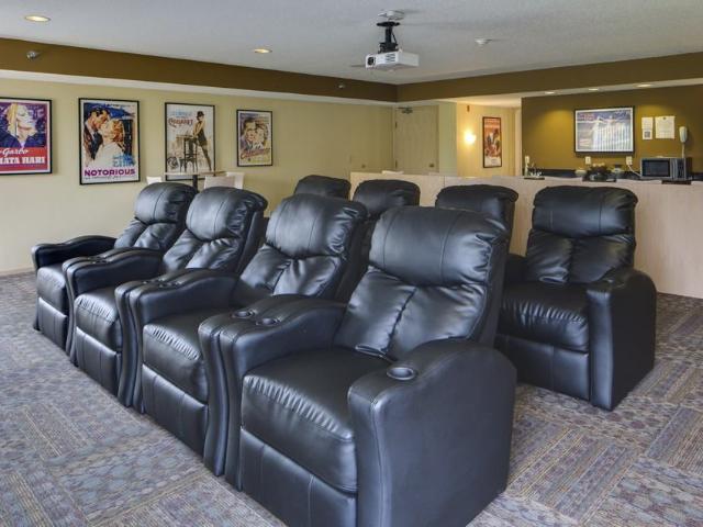 Stonehill 1 Bedroom Apartment for Rent at 3501 Xenium Ln N, Plymouth, MN 55441 Plymouth Wayzata