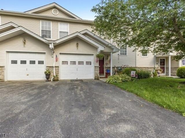 Stonehill Rd, Hardyston, Condo For Sale