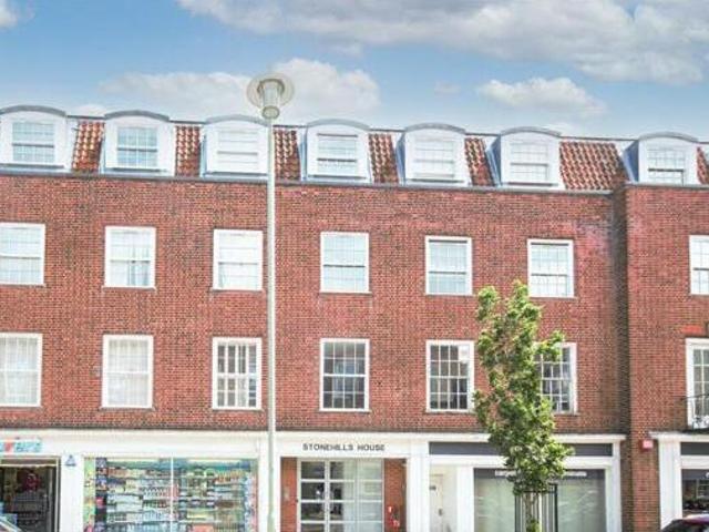 Stonehills, Welwyn Garden City, 2 Bedroom Flat