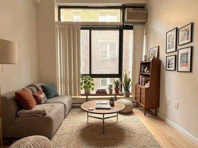Stoneholm St Apt,boston, Condo For Sale