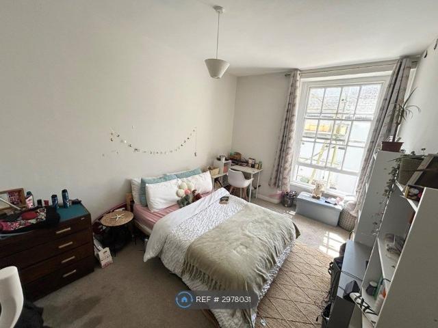 Stonehouse, Plymouth PL1, 2 bed flat to rent, £950 pcm | PrimeLocation