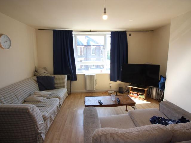 Stonehouse Street, Clapham SW4, 4 bed flat to rent, £3,750 pcm | PrimeLocation
