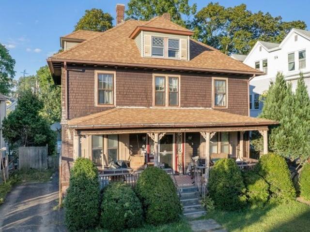 Stoneland Rd, Worcester, Home For Sale