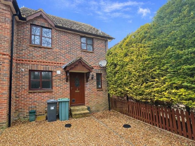 Stonelands Orchard, Ryde PO33, 3 bed property to rent, £1,150 pcm | PrimeLocation