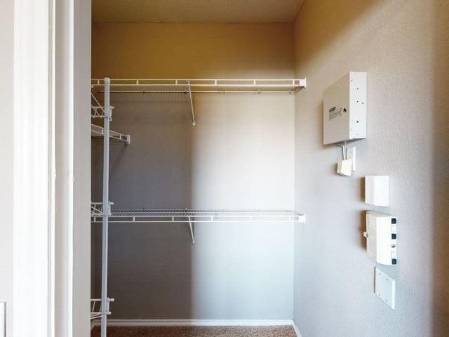 Stoneleigh on May Apartment Homes 2 Bedroom Apartment for Rent at 14300 N May Ave, Oklahoma City, OK 73134