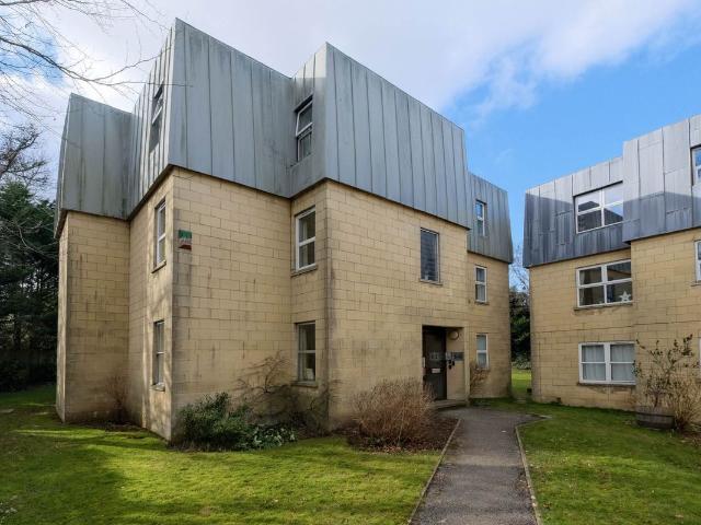 Stoneleigh Court, Lansdown, Bath BA1, 3 bed flat to rent, £1,750 pcm | PrimeLocation