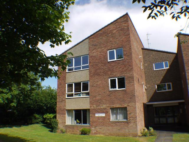 Stoneleigh Court, Peterborough PE3, 2 bed flat to rent, £895 pcm | PrimeLocation