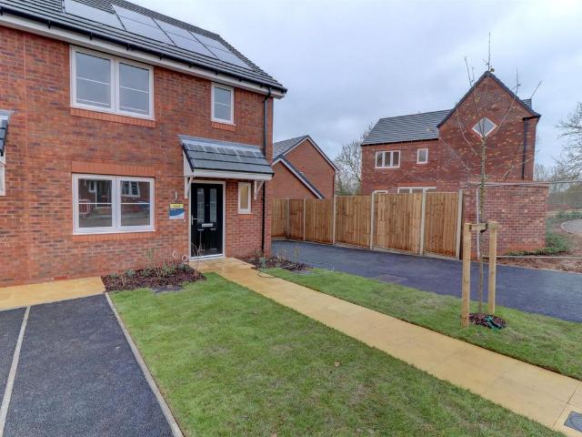 Stoneleigh View, Kenilworth CV8, 3 bed terraced house to rent, £1,565 pcm | PrimeLocation