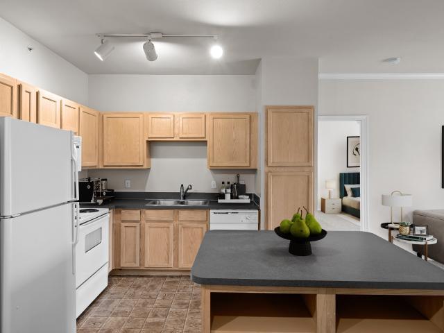 Stonepost Lakeside Apartment Homes