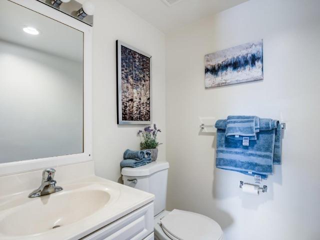 Stoneridge at Mark Center Apartment Homes 1 Bedroom Apartment for Rent at 5797A Rayburn Ave, Alexandria, VA 22311 Larchmont Village Apartments West